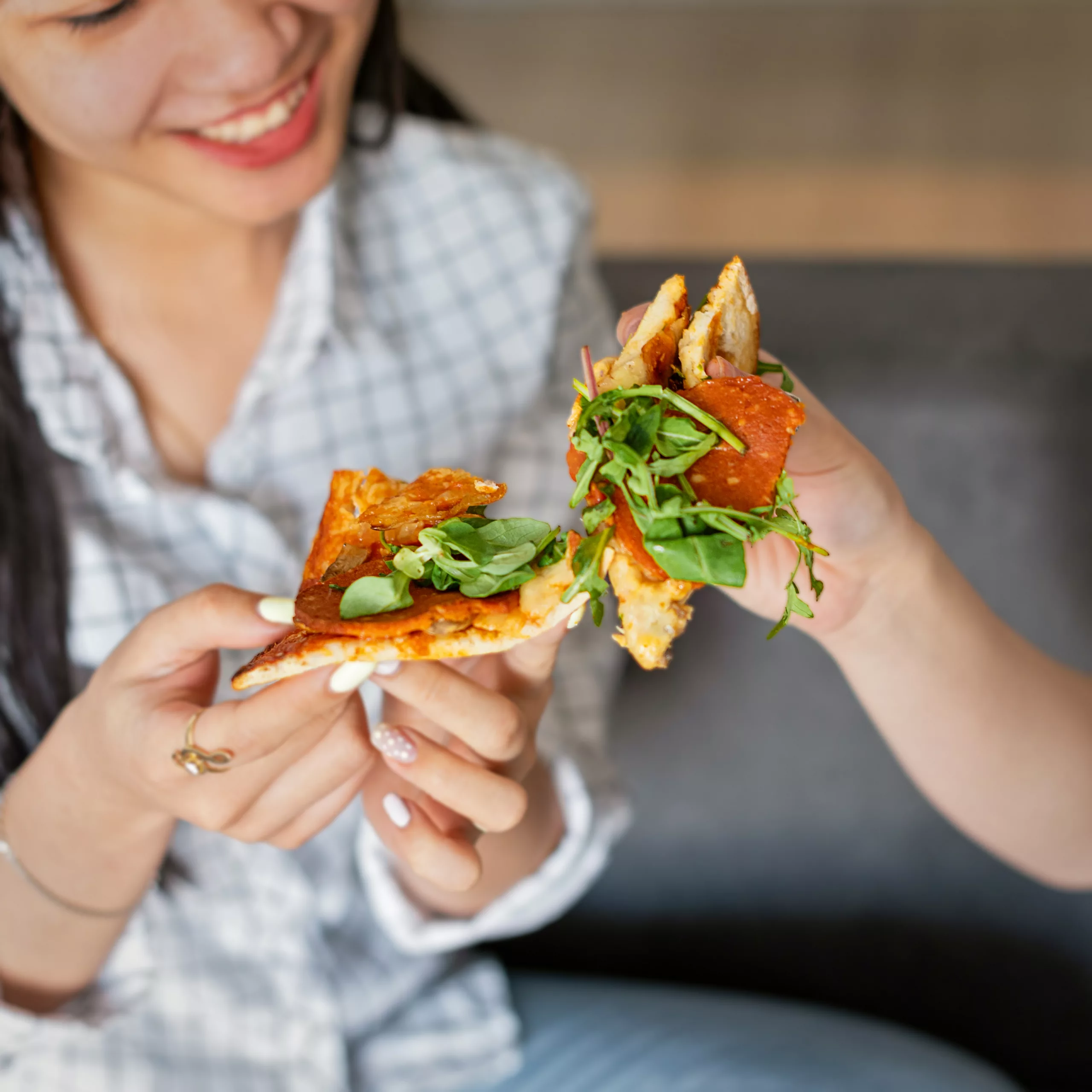 Effective Methods for Removing Pizza Sauce Stains from Clothing - Dry ...